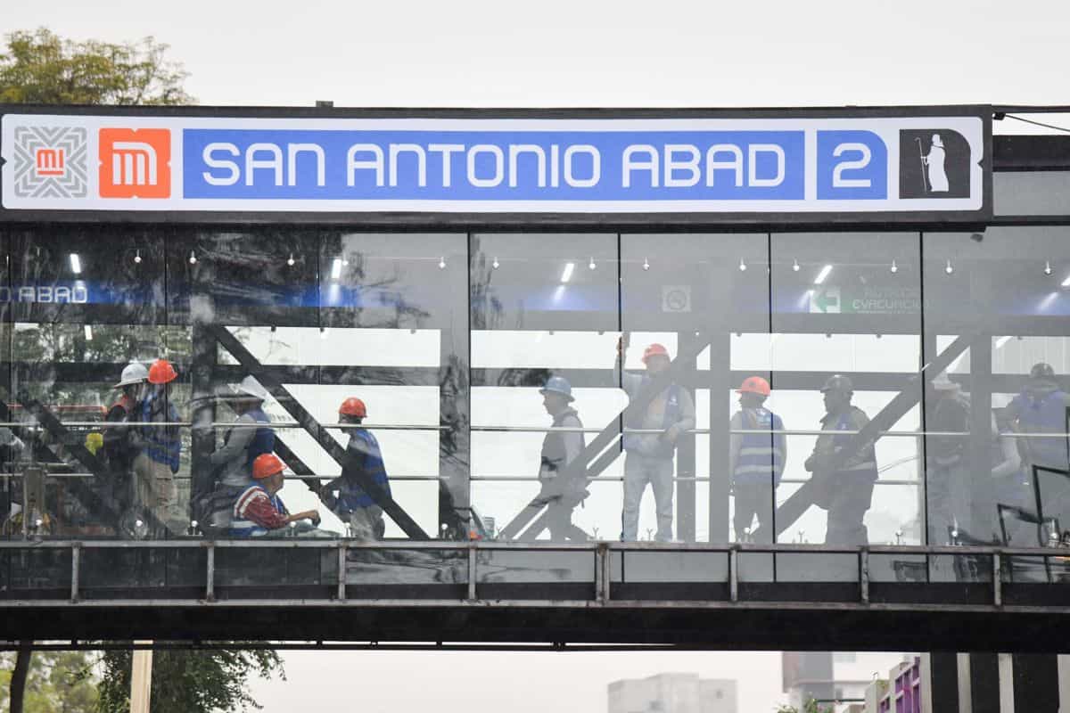 Línea 2 del Metro de la CDMX reabre con servicio incompleto - Ovaciones